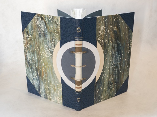 La reliure traditionnelle française | Atelier Livrasphère